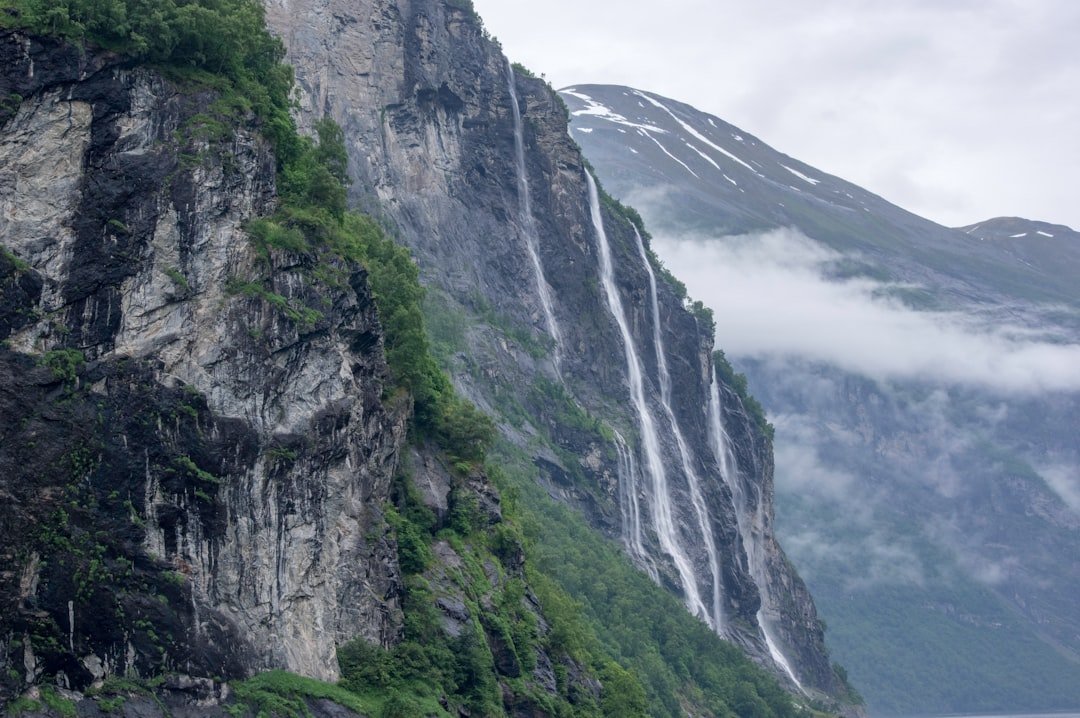 挪威：欧洲之北的国度 (Norway: The Northern Country in Europe)